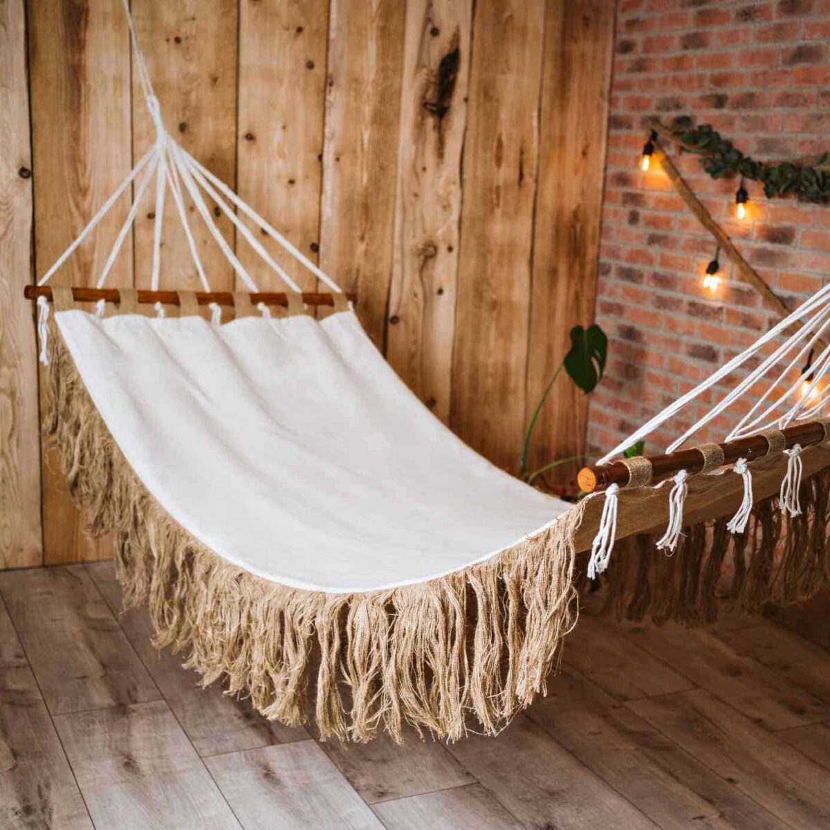 Hamak Boho z Frędzlami | Biały Hamak pleciony z frędzlami | BALI BALI
