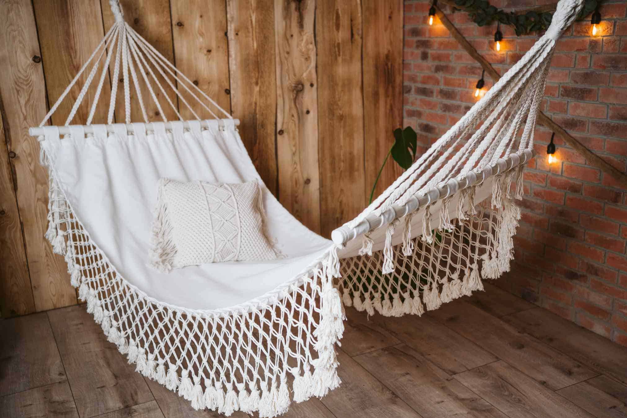 Hamak Boho | Biały Hamak Pleciony z Frędzlami z Makramy | BALI BALI